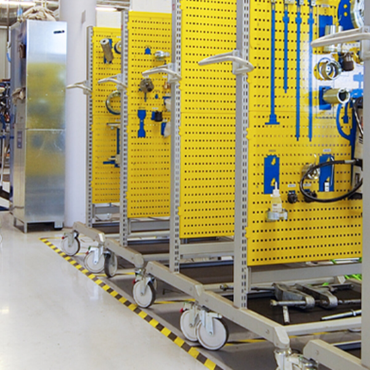 Vagnar för industri och verkstad | Treston